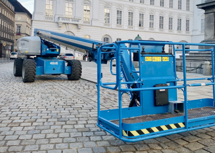 MOBILE ELEVATING WORK PLATFORM TRAINING - Levac Safety